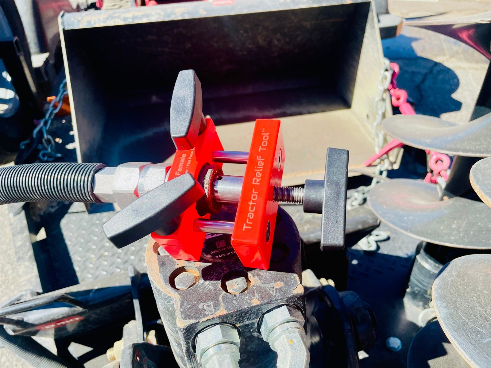 Hydraulic Quick Coupler Pressure Relief Tool | TractorReliefTool.com ...